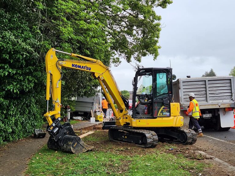 Excavator Hire - MetroHire